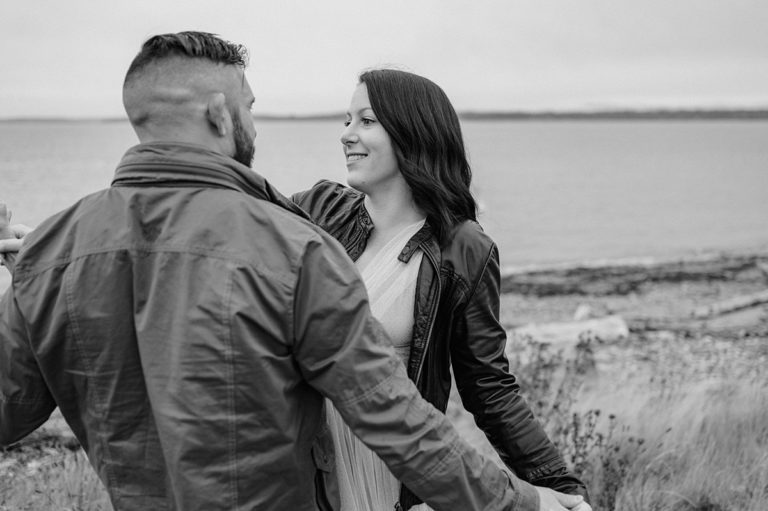 Fall Engagement Discovery Park, Seattle, WA - Hannah Smith Photography ...