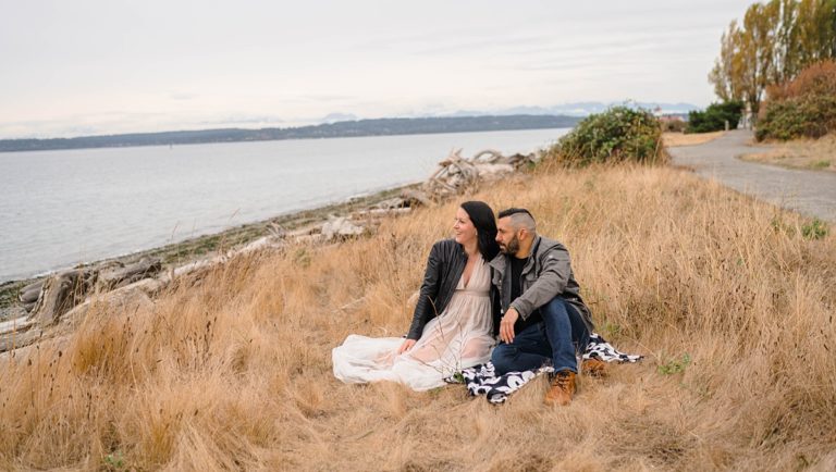 Fall Engagement Discovery Park, Seattle, WA - Hannah Smith Photography ...
