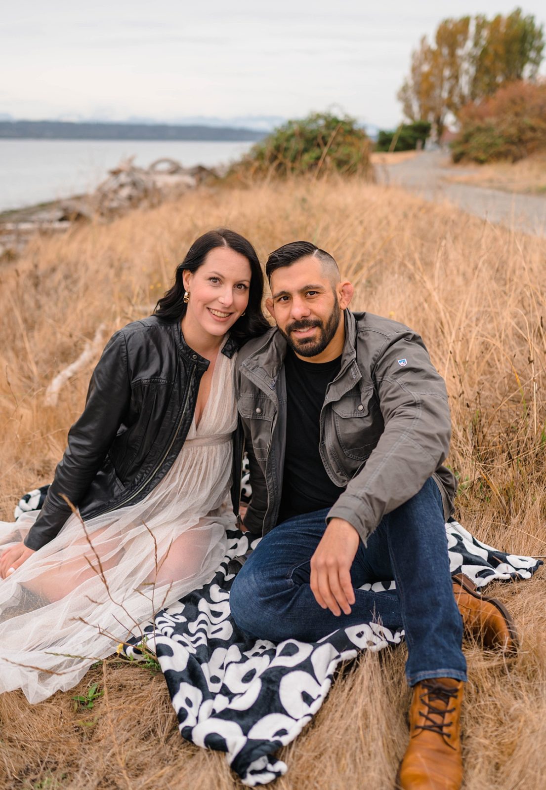 Fall Engagement Discovery Park, Seattle, WA - Hannah Smith Photography ...