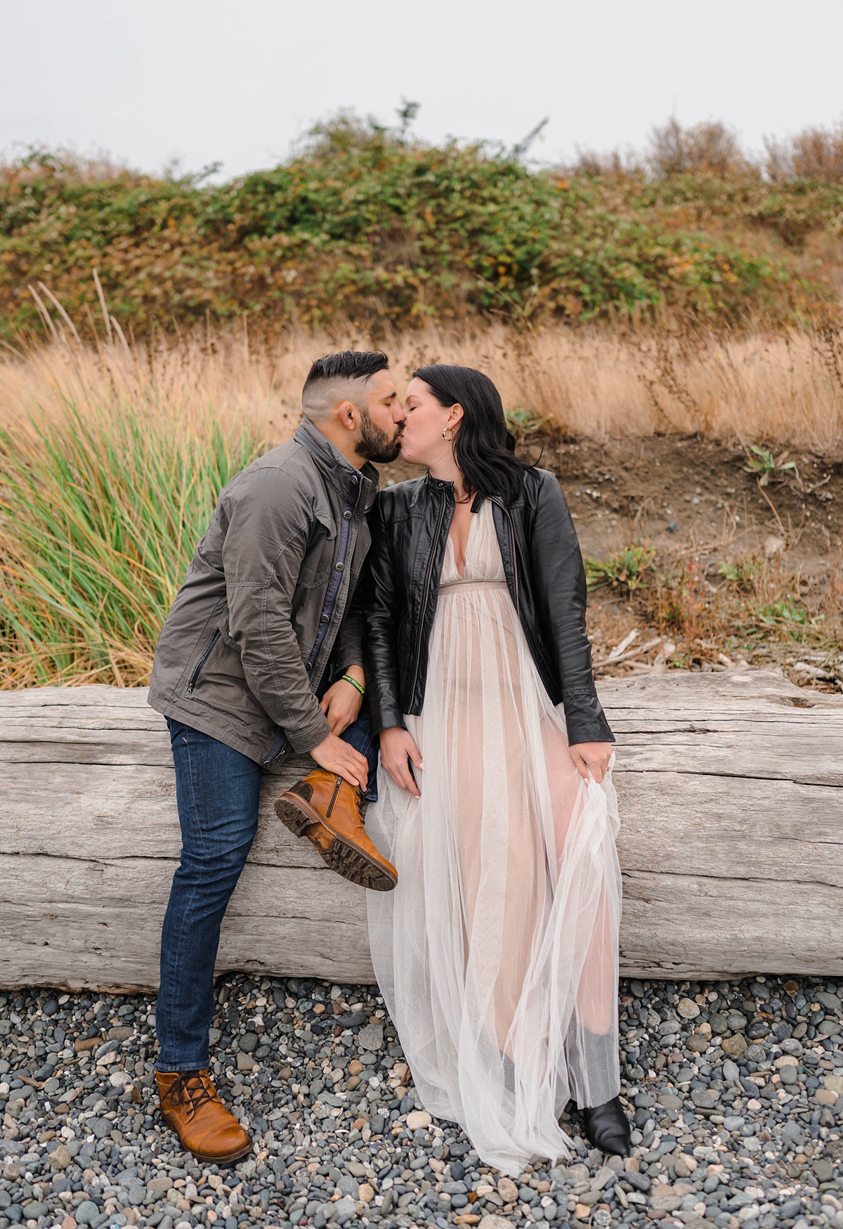 Fall Engagement Discovery Park, Seattle, WA - Hannah Smith Photography ...